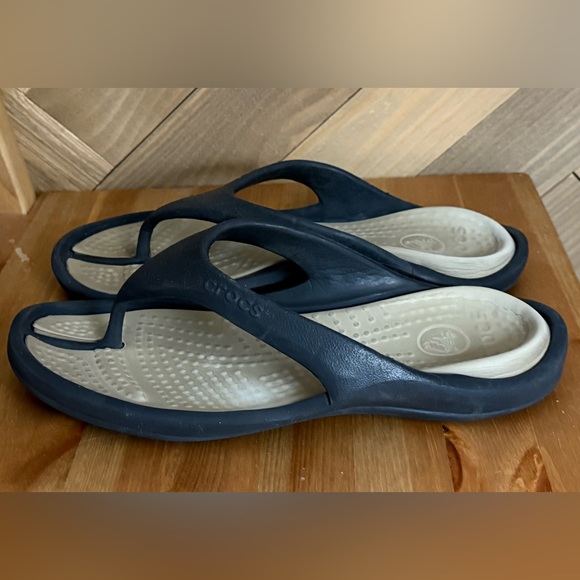 CROCS | Shoes | Crocs Unisex Athens Flip Sandals Black Tan Size Mens 9 ...